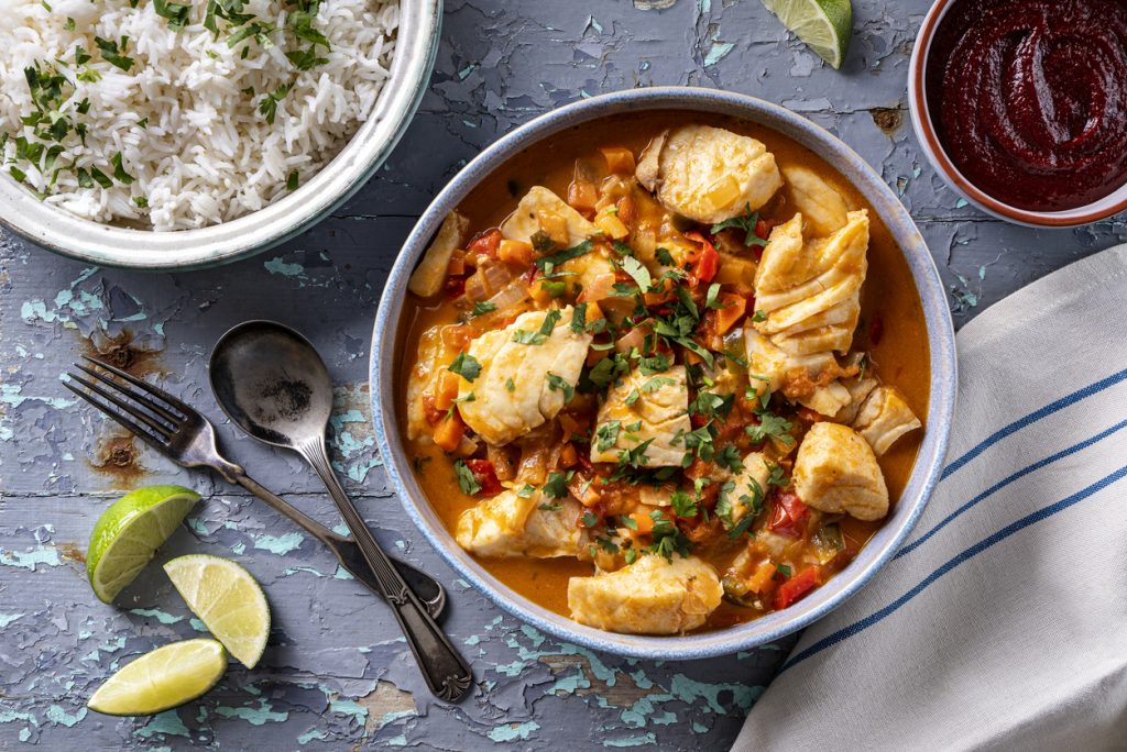 Moqueca – Brasilianischer Fischeintopf mit Kokos, Limette und viel Soulfood