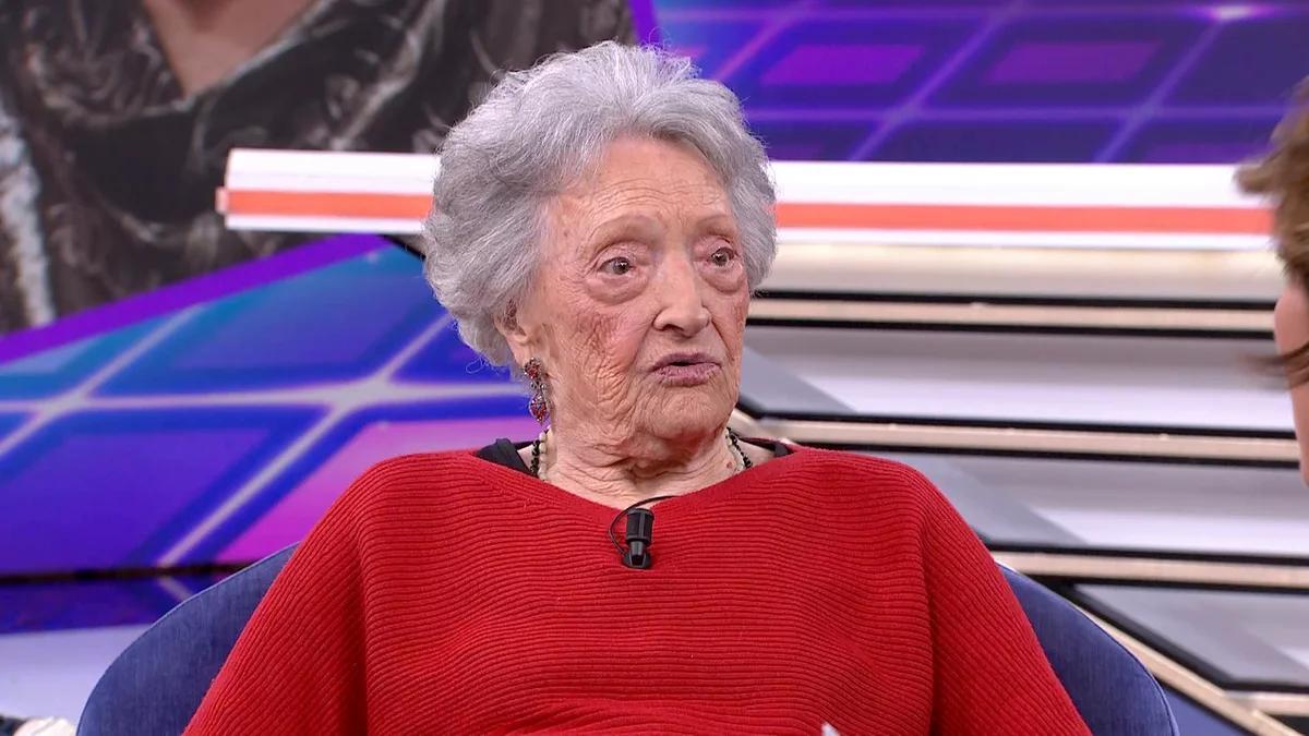 Pepita Bernat (106 años), sobre el secreto de la longevidad: 'Lo hago ...