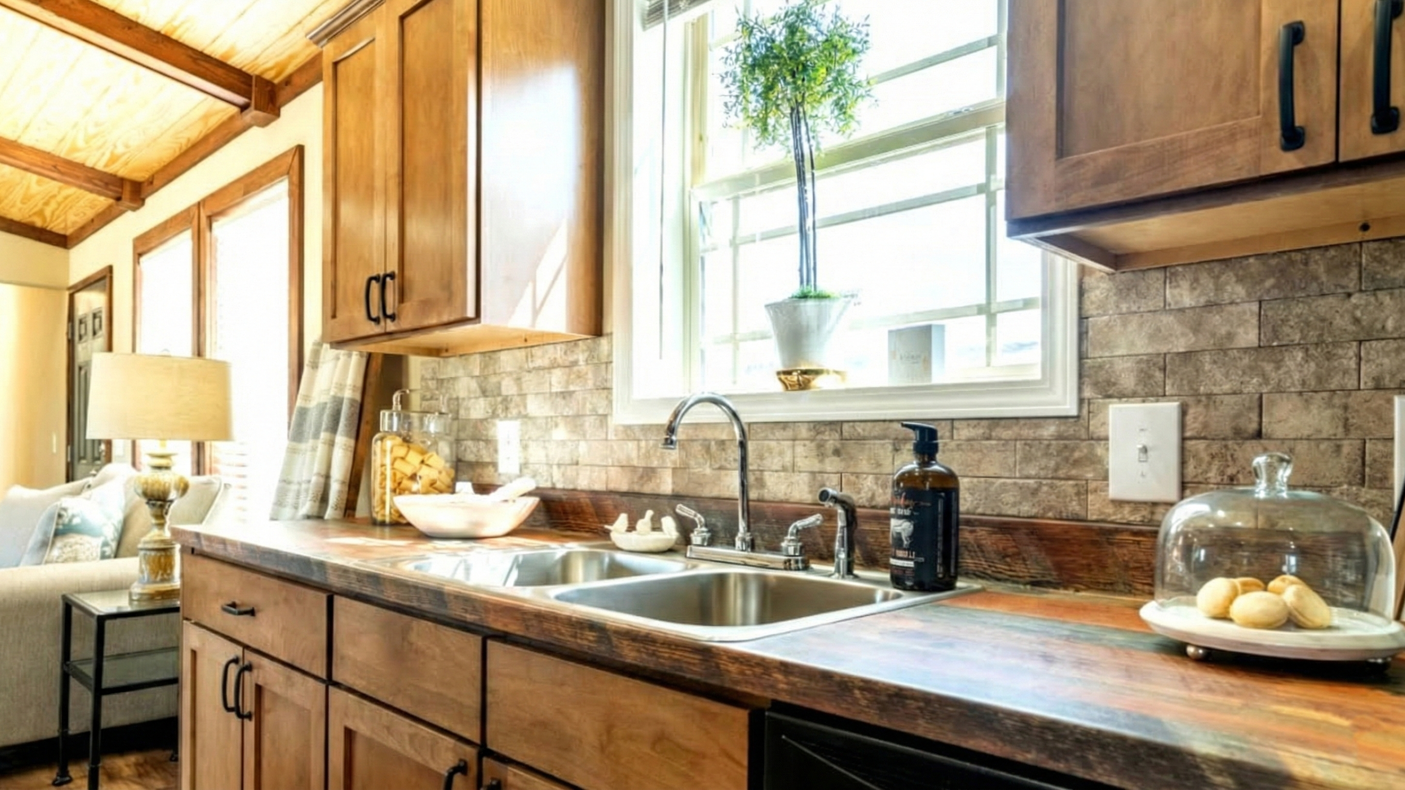 The best single wide mobile home we saw in 2023