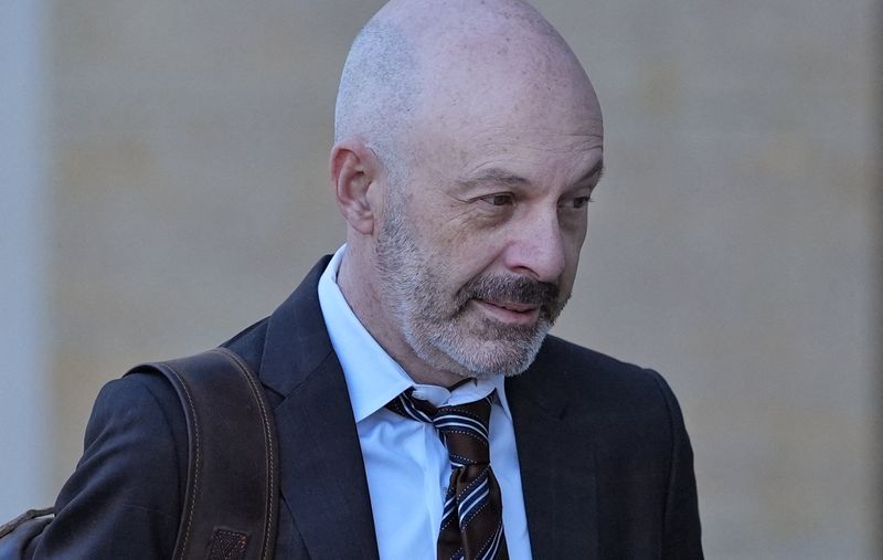 Prosecutors accuse lawyer Tom Goldstein of deception in tax trial over ...