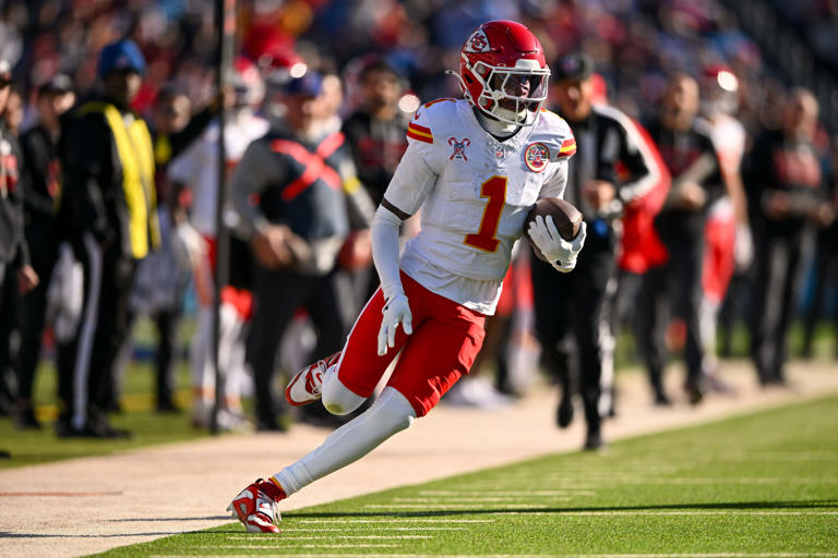 Chiefs WR Xavier Worthy shares important health update on social media