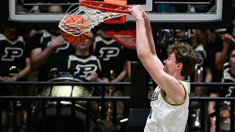 Purdue's bench plays critical role in fending off Iowa to stay ...