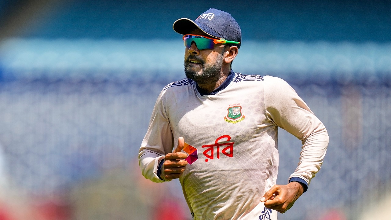 Mehidy Hasan slams BCB director over bizarre remarks: Shameful ...