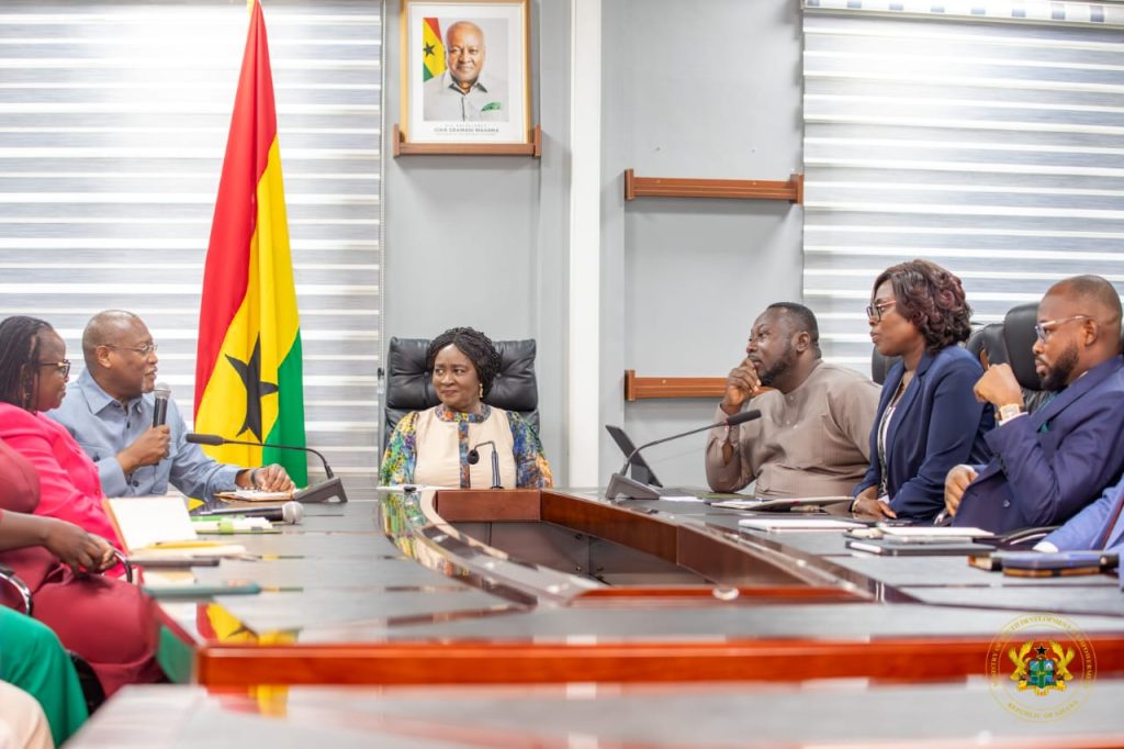 Veep familiarises with work of Youth Development and Empowerment Ministry
