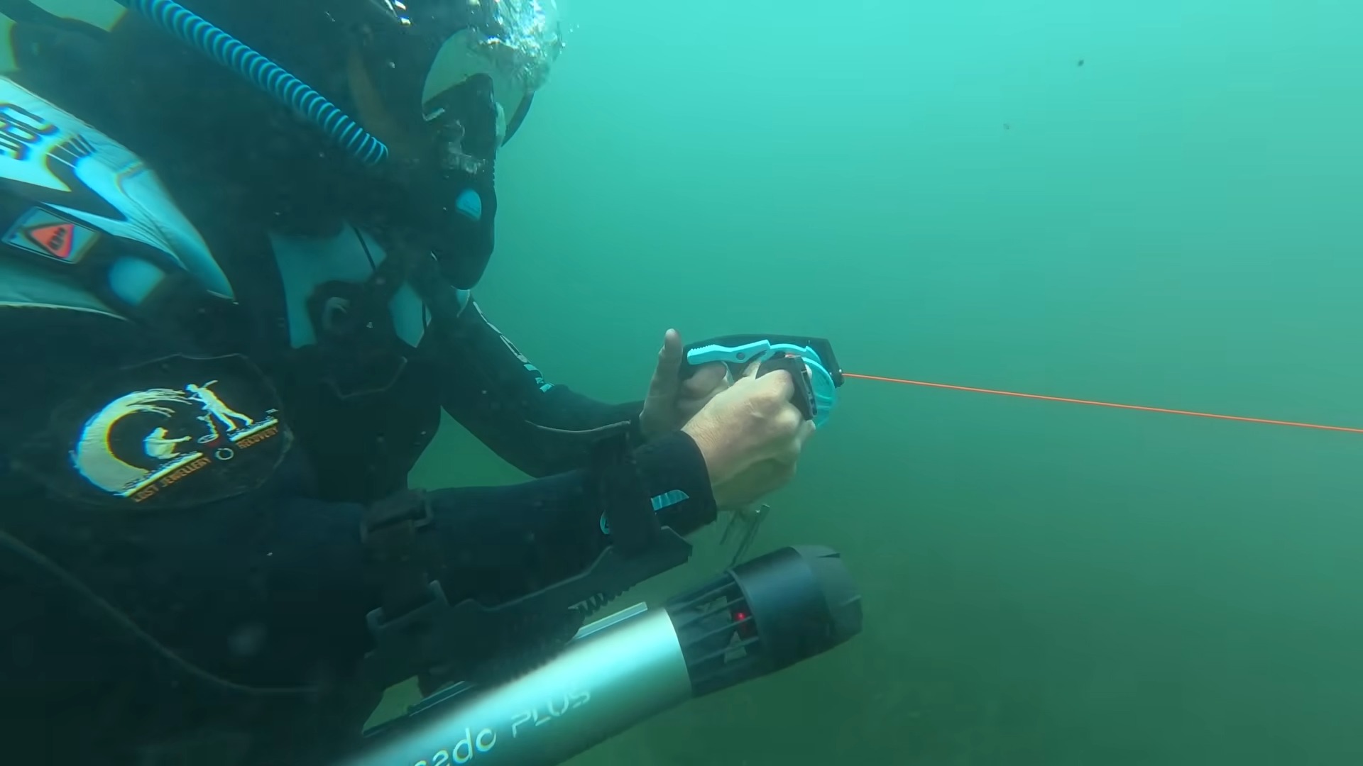 How the beach looked normal until lifeguards stopped - "You found all ...
