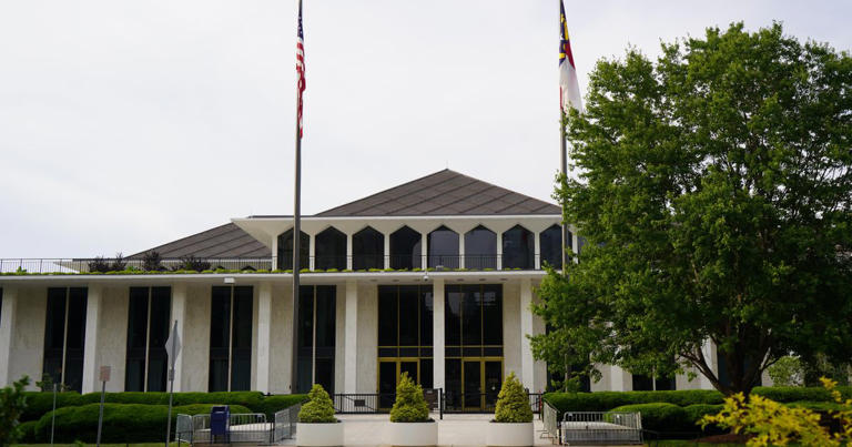 'We save lives': Leader of endangered ankle-monitor program seeks ...