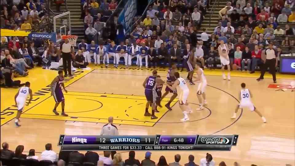 This is what basketball IQ looks like - 5 genius plays