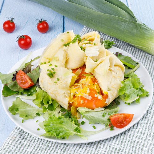 Salmon & leek stuffed crepes