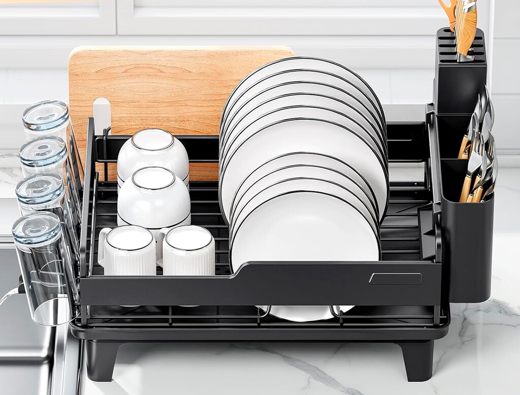 Compacto, pero con espacio para toda la vajilla: este escurreplatos es ...