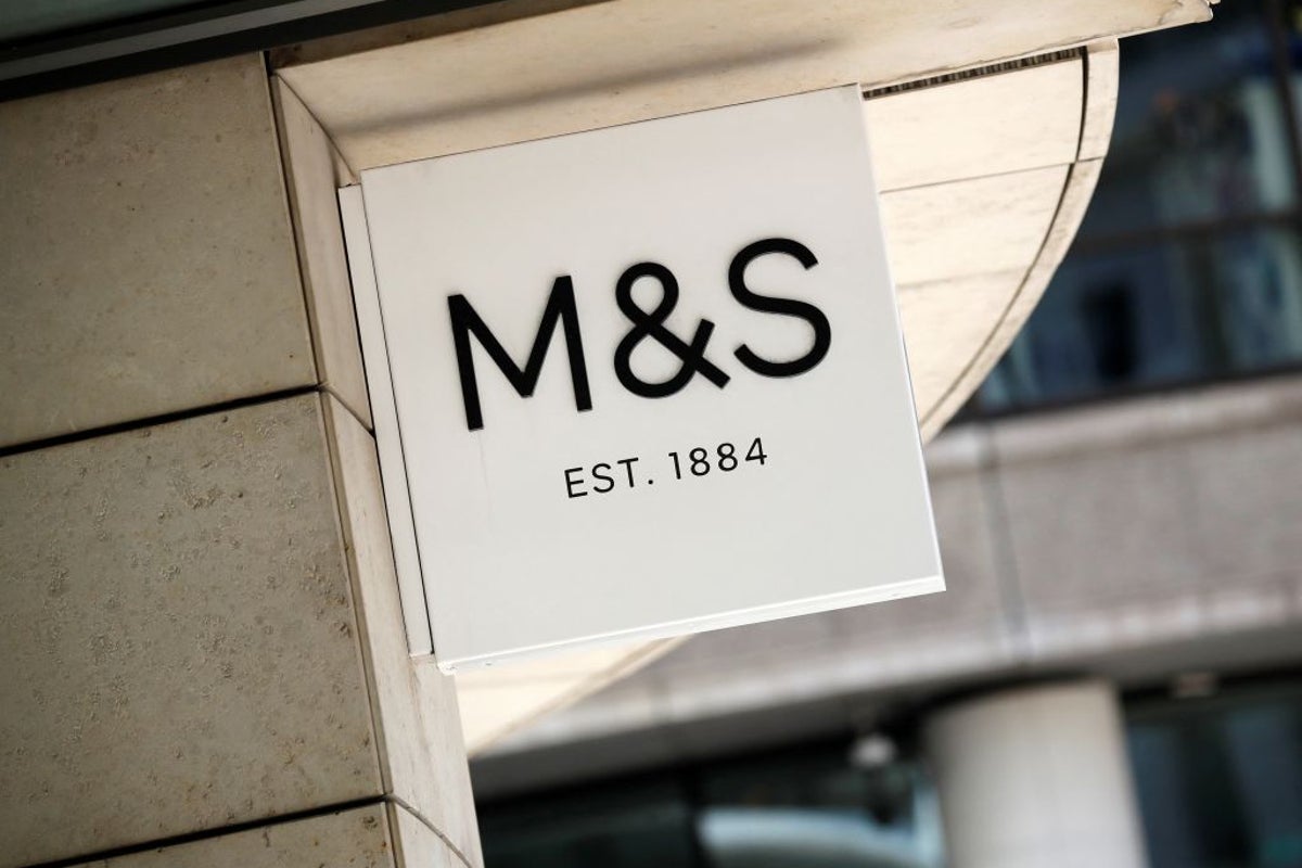 M&S makes price change in bid to compete with 'big six' supermarkets