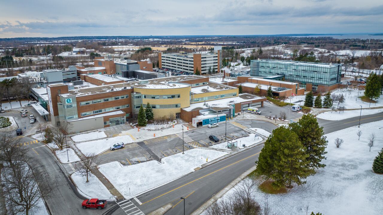 Queensway Carleton Hospital pitches expansion to province