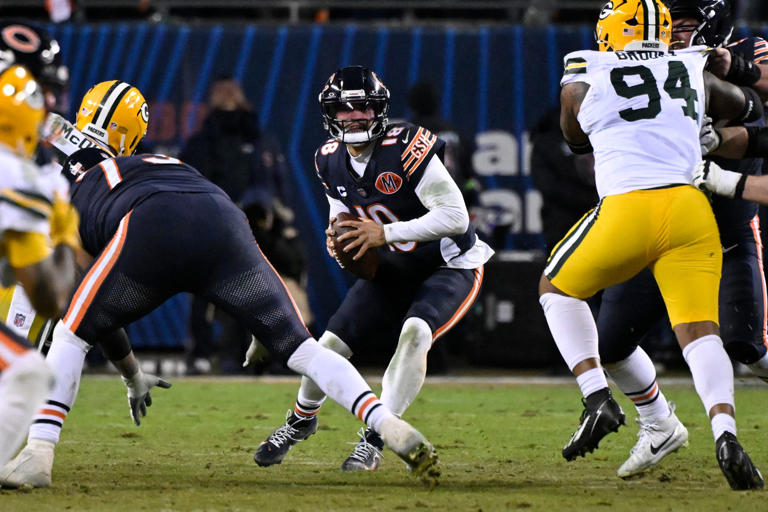 Caleb Williams wasn't the only Trojan who led a team to wild card win