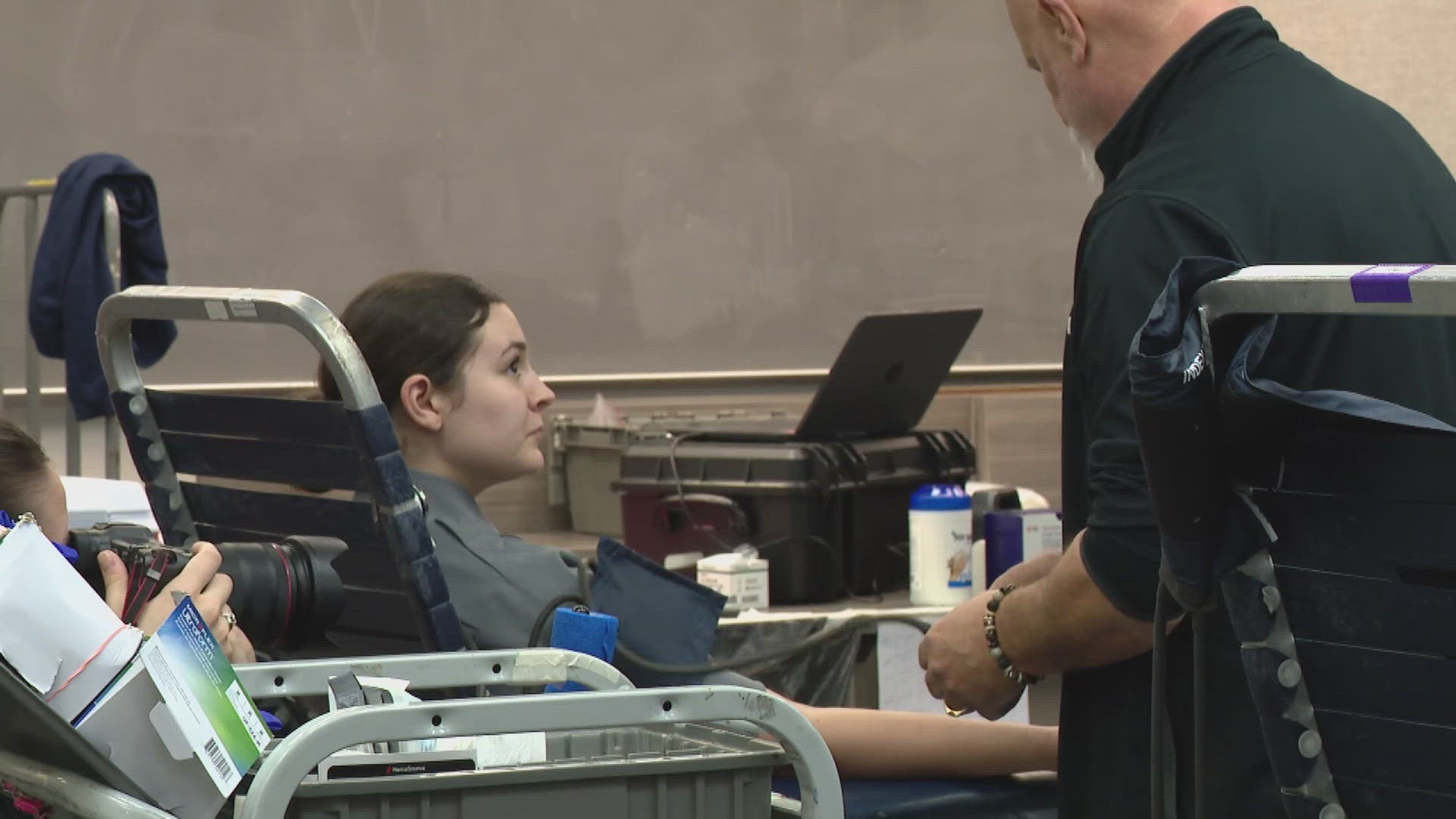 St. Louis first responders participate in blood drive