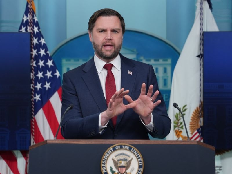 JD Vance: Tinder-Date endet in Katastrophe - Trump-Vize zu Trennung ...