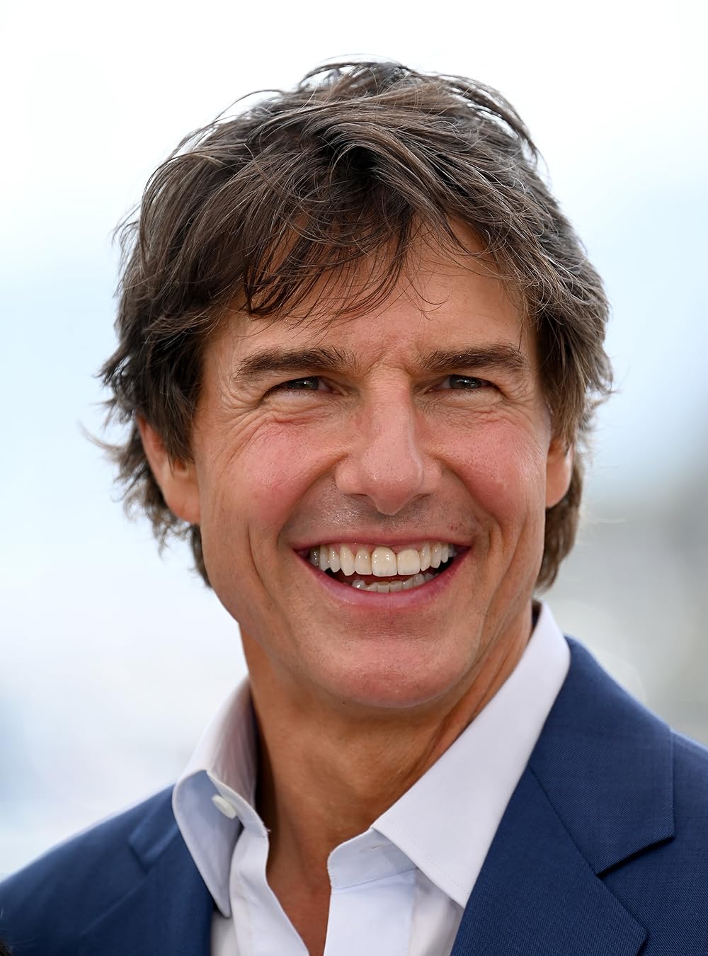 30 famous celebrities who have struggled with shyness