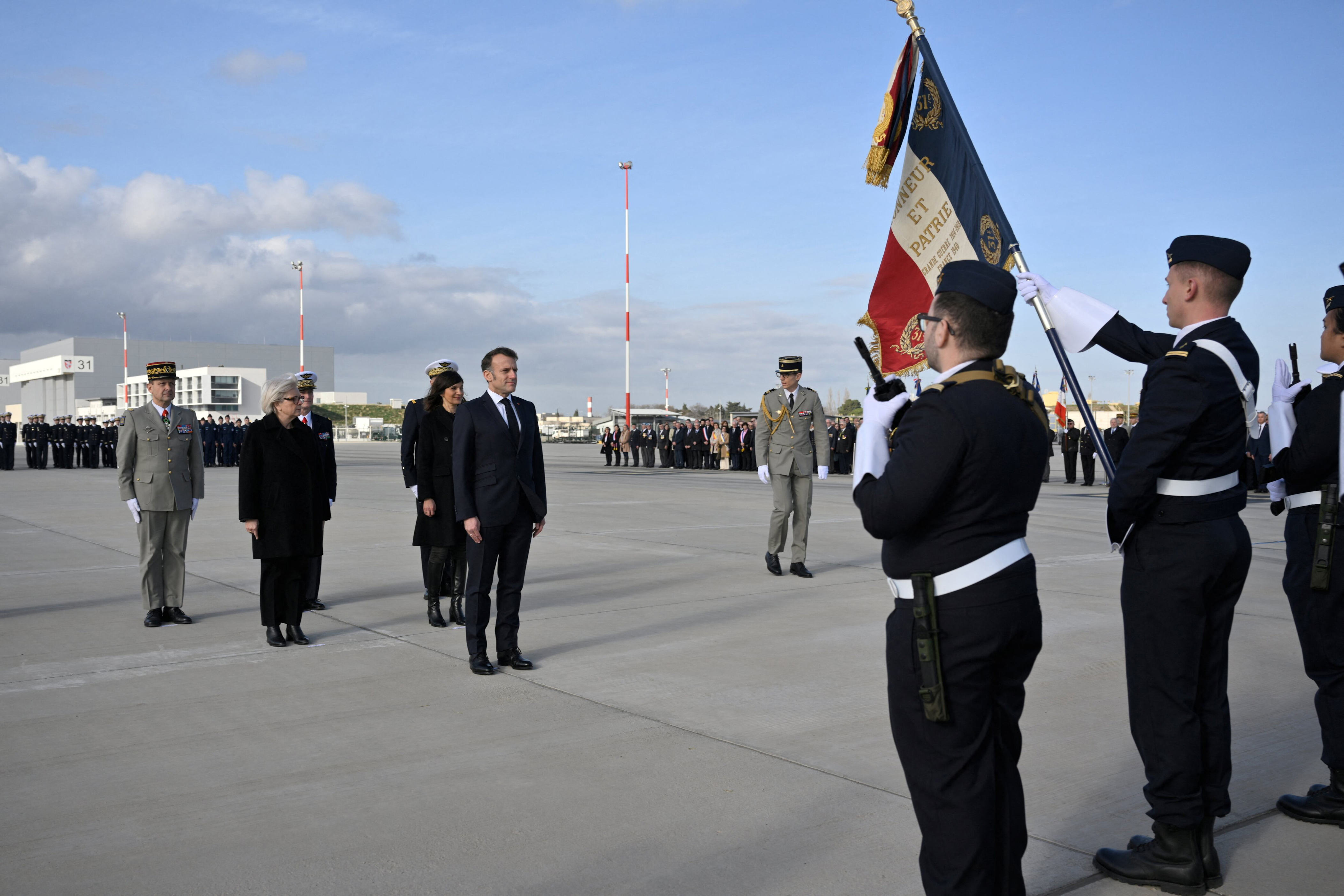 Réarmement de la France : « Il faut faire plus vite et plus fort ...