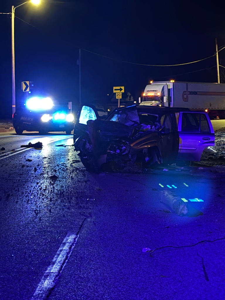 Police investigate early morning crash