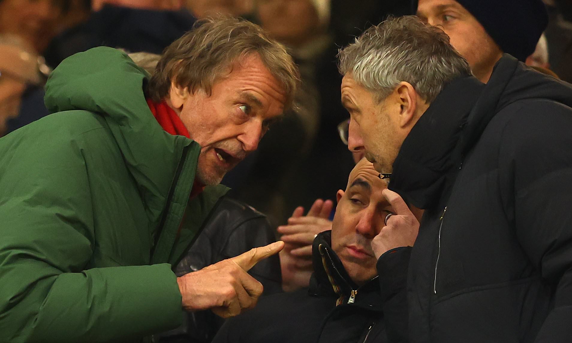 Sir Jim Ratcliffe flies into Manchester for talks with Glazer family ...