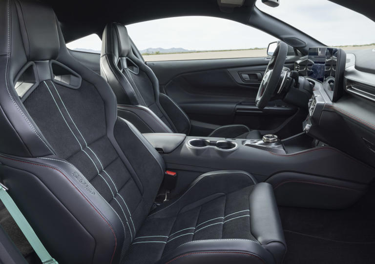 Supercharged Ford Mustang Dark Horse SC is the GT500 for 2026