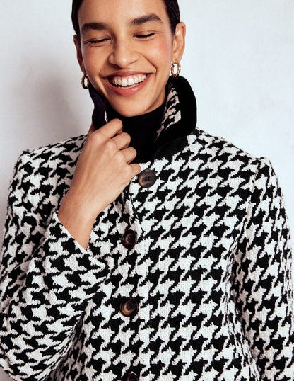 Jodie Kidd’s houndstooth coat channels peak Princess of Wales – and ...