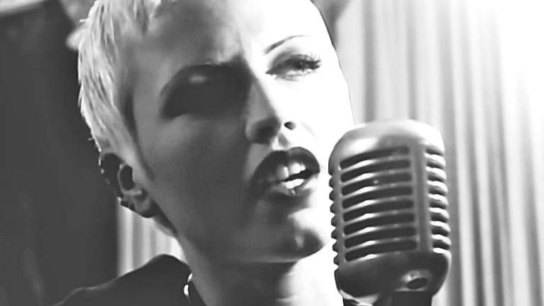 Hit lat 90. był dla niej terapeutyczny. "Łamie mi serce"