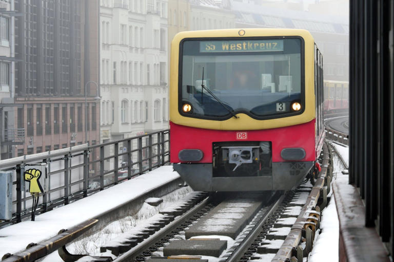 Störungen legen S-Bahn-Verkehr in Berlin lahm