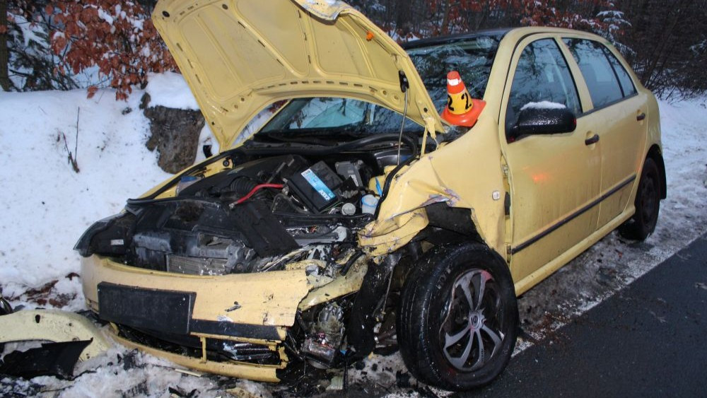 Nehody a úrazy na ledu, záchranáři měli v Olomouci a okolí čtrnáct ...