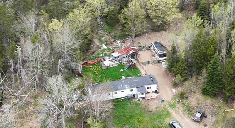 Court documents shed light on relationship of mother, stepfather of ...
