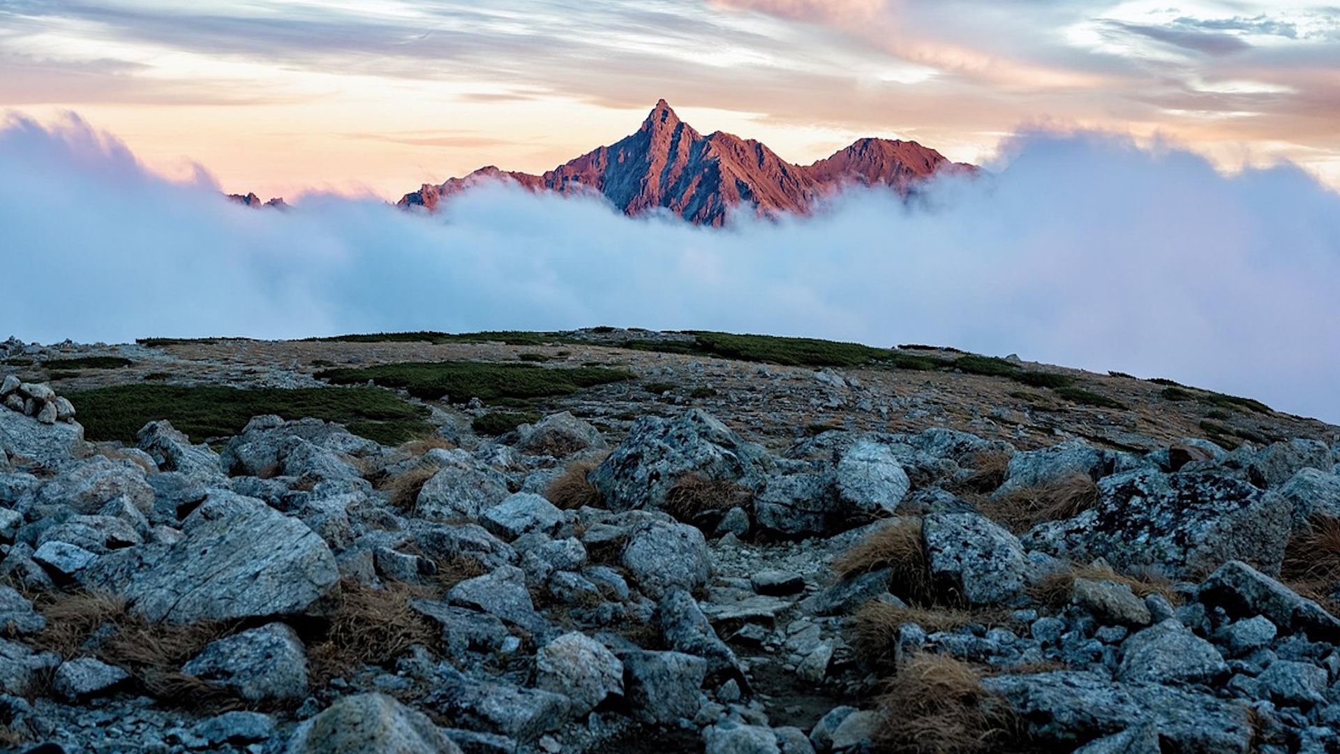 Kosciuszko triathlete rescued after running 30 miles in wrong direction