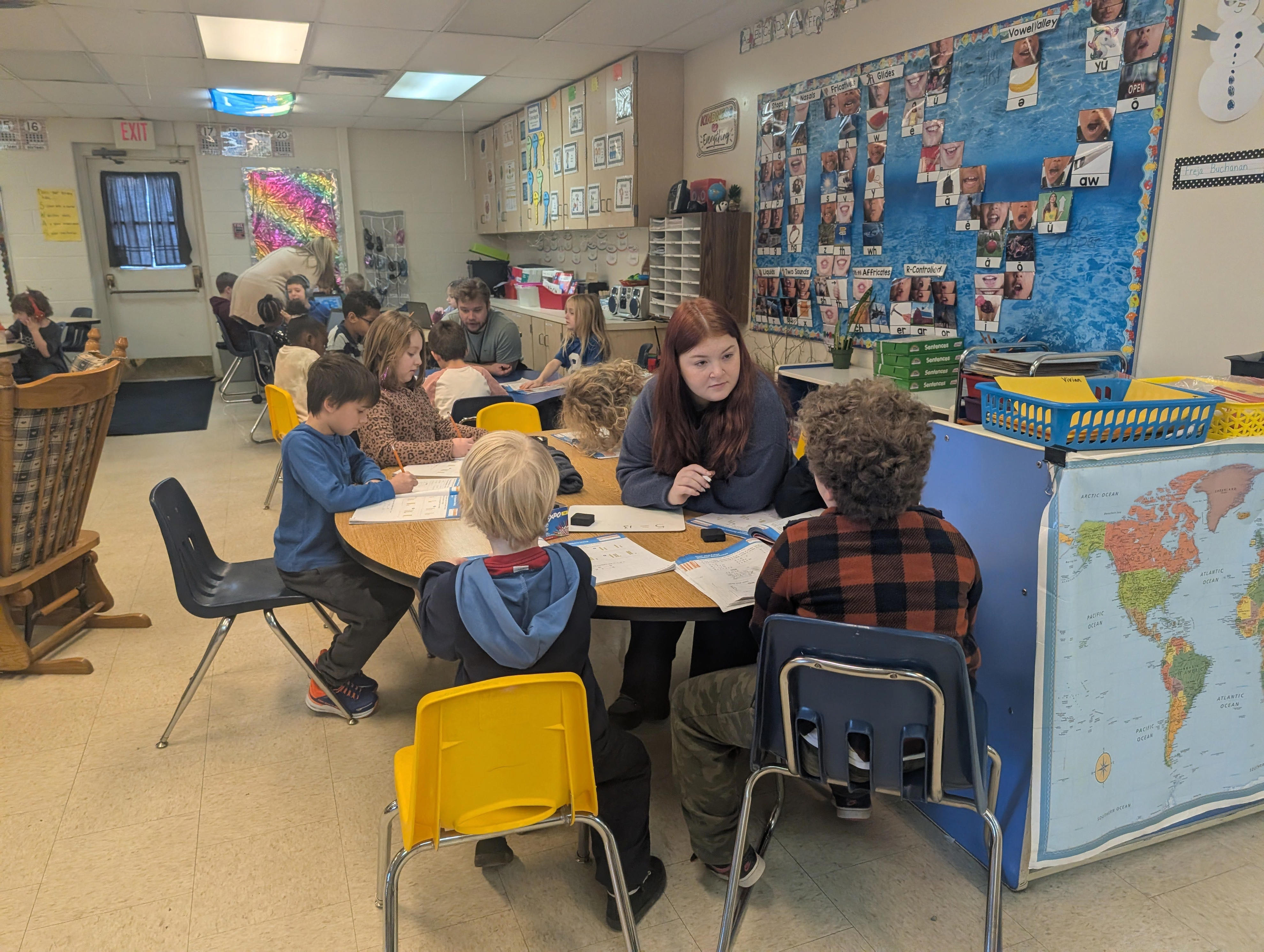 UK student teachers join Discovery School for cultural exchange