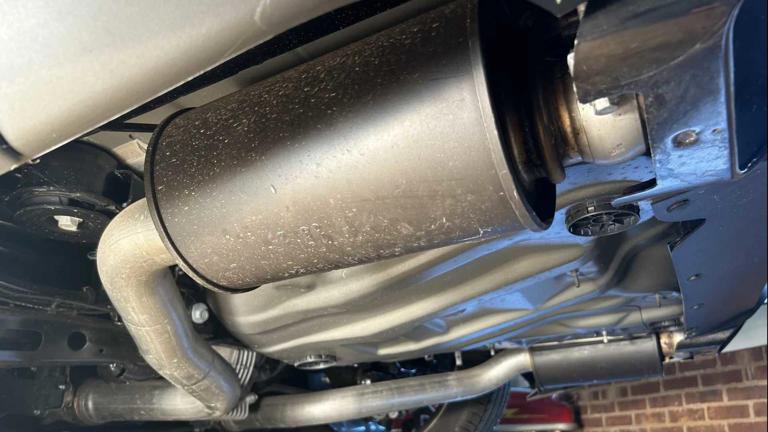 Resonator vs muffler: What's the difference?
