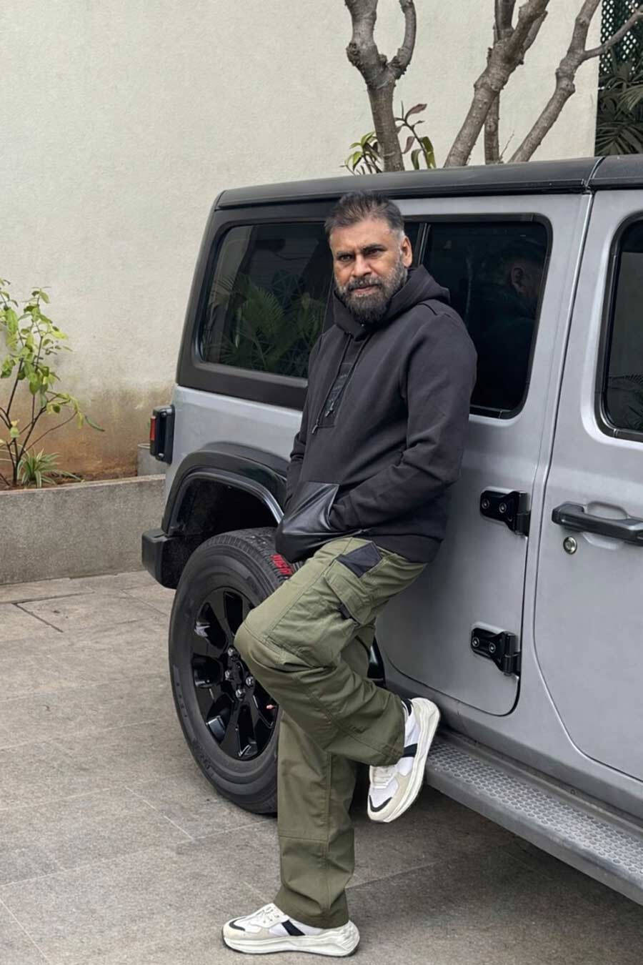 Photos: Pawan Kalyan flaunts season's sharpest look; fans say, ‘It’s cool’