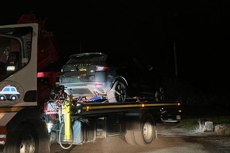 Gang recruited young men to scout out cars to steal using fob key device