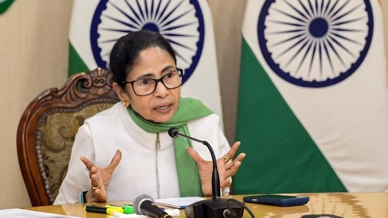 SC raps Bengal govt over ED I-PAC raid drama, issues notice, stays FIRs ...