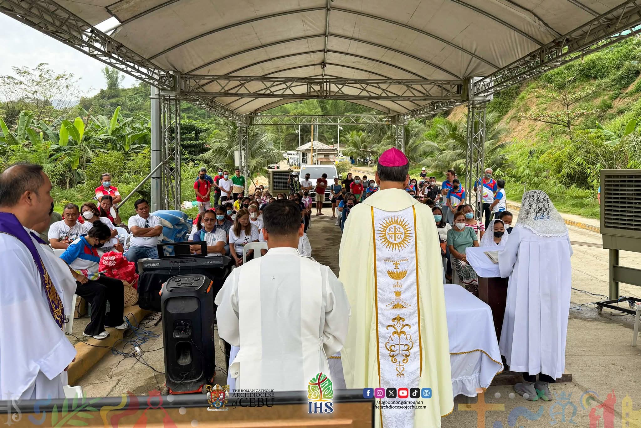 Binaliw landfill tragedy: Cebu archbishop consoles families of victims