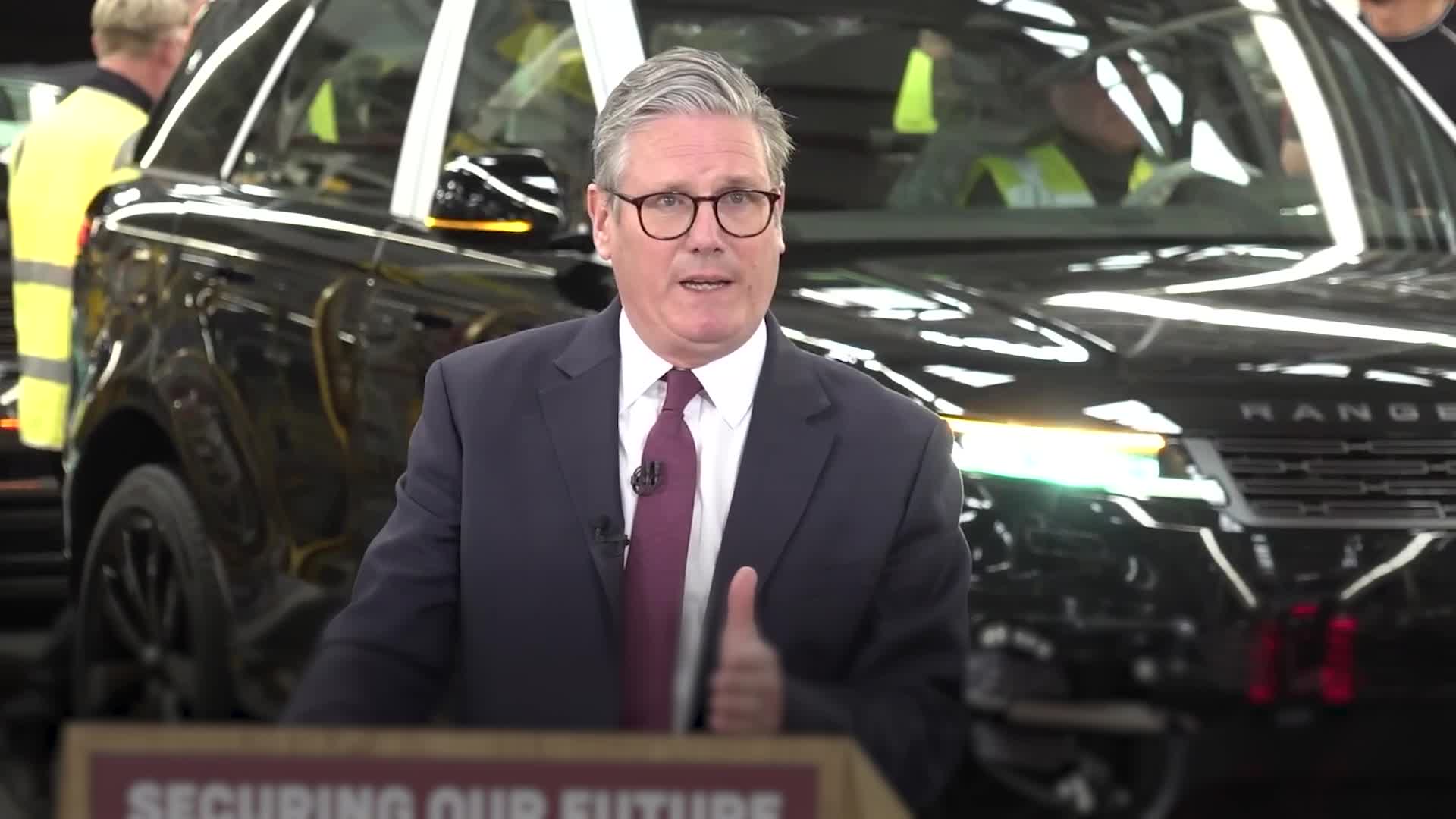 UK economy returns to growth as car manufacturing rebounds