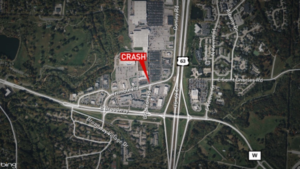 Columbia police chase ends in crash, leaves 2 injured