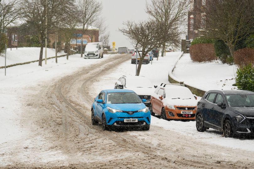 Drivers issued warning not to heat engine up before driving in winter
