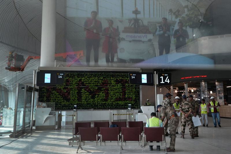 Billionaire Ambani, telcos spar with Adani's Mumbai airport on mobile ...