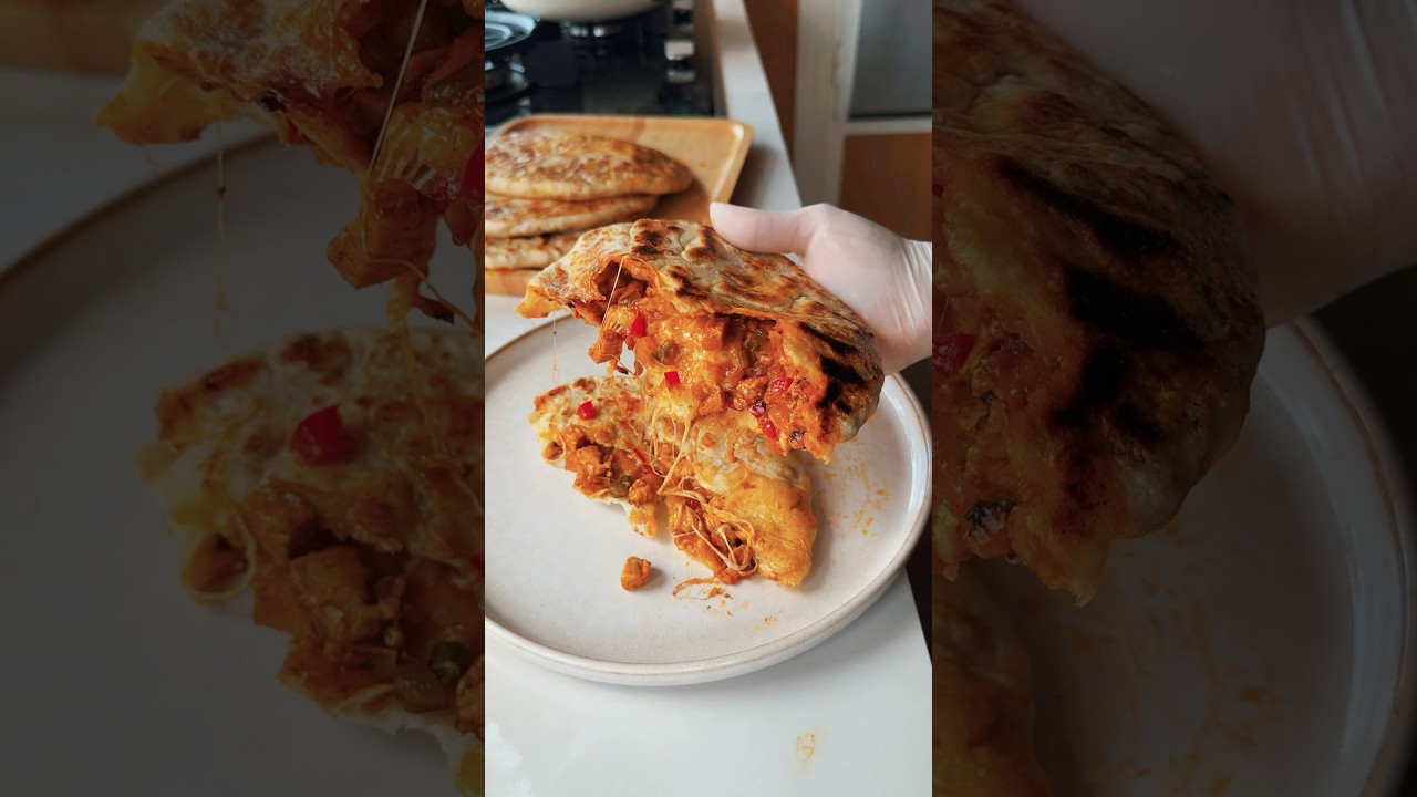 Chicken and cheese stuffed bread 🥖