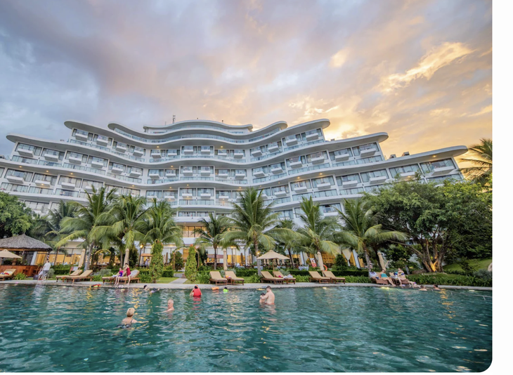 Làn sóng doanh nghiệp du lịch, địa ốc 'đổ bộ' vào hàng không