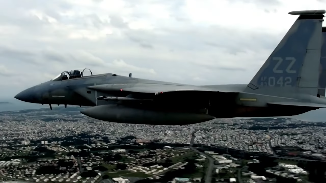 Watch a fighter pilot break down his most intense mission