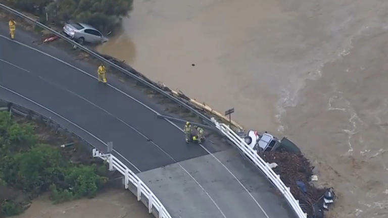 Wye River 'notorious for flash flooding' amid SES attempts to ensure safety