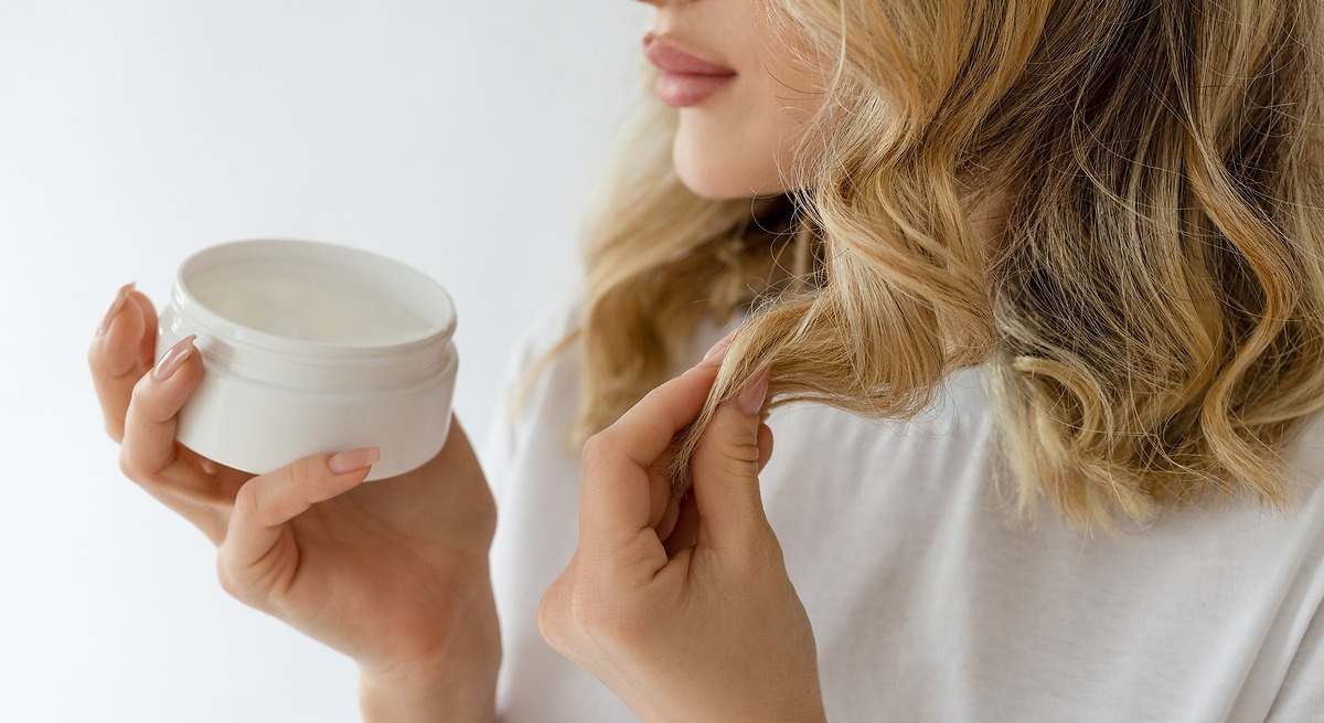 Cómo aplicar el acondicionador correctamente para hidratar y conseguir ...