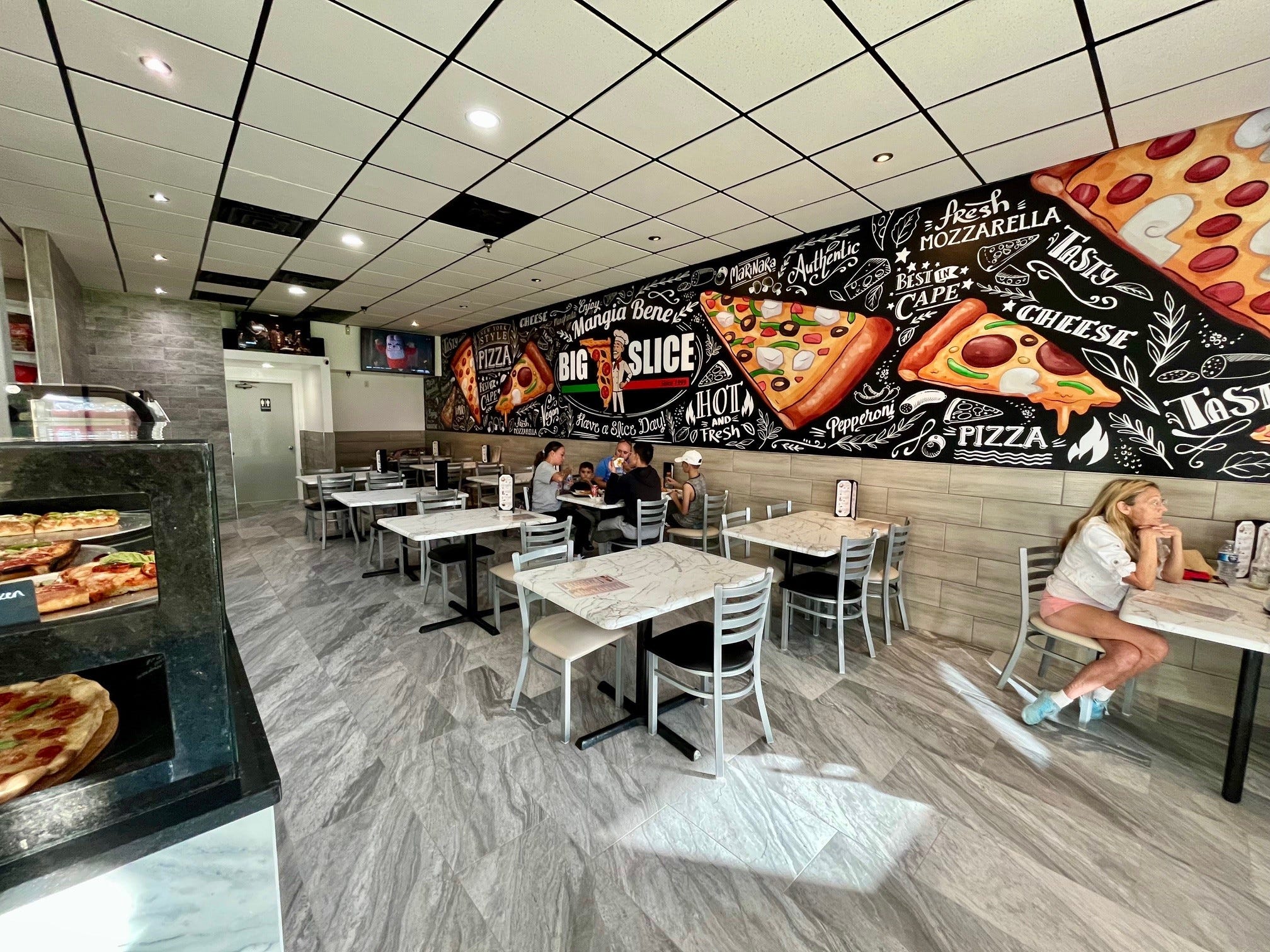 Longtime Cape Coral Italian restaurant transforms into big slice shop