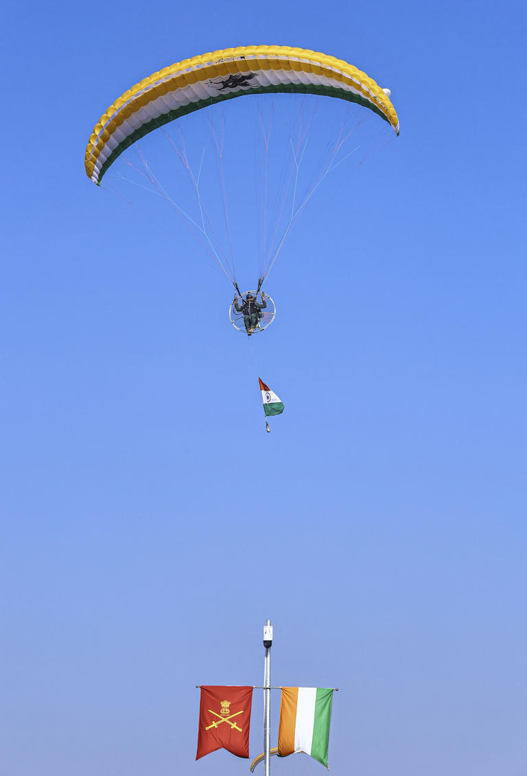 Military might on display in Jaipur as Army Day parade held outside ...