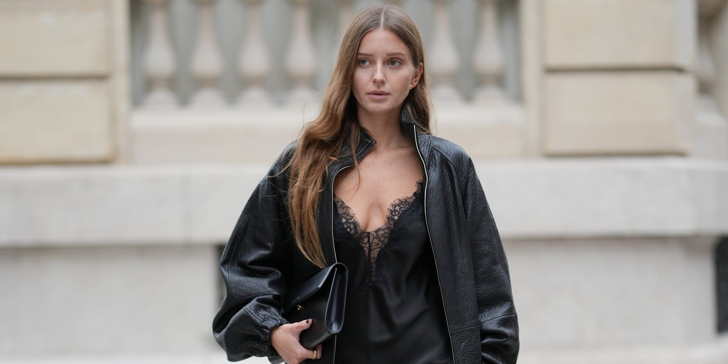 Buscaba un vestido satinado y he encontrado en las rebajas de Mango un ...