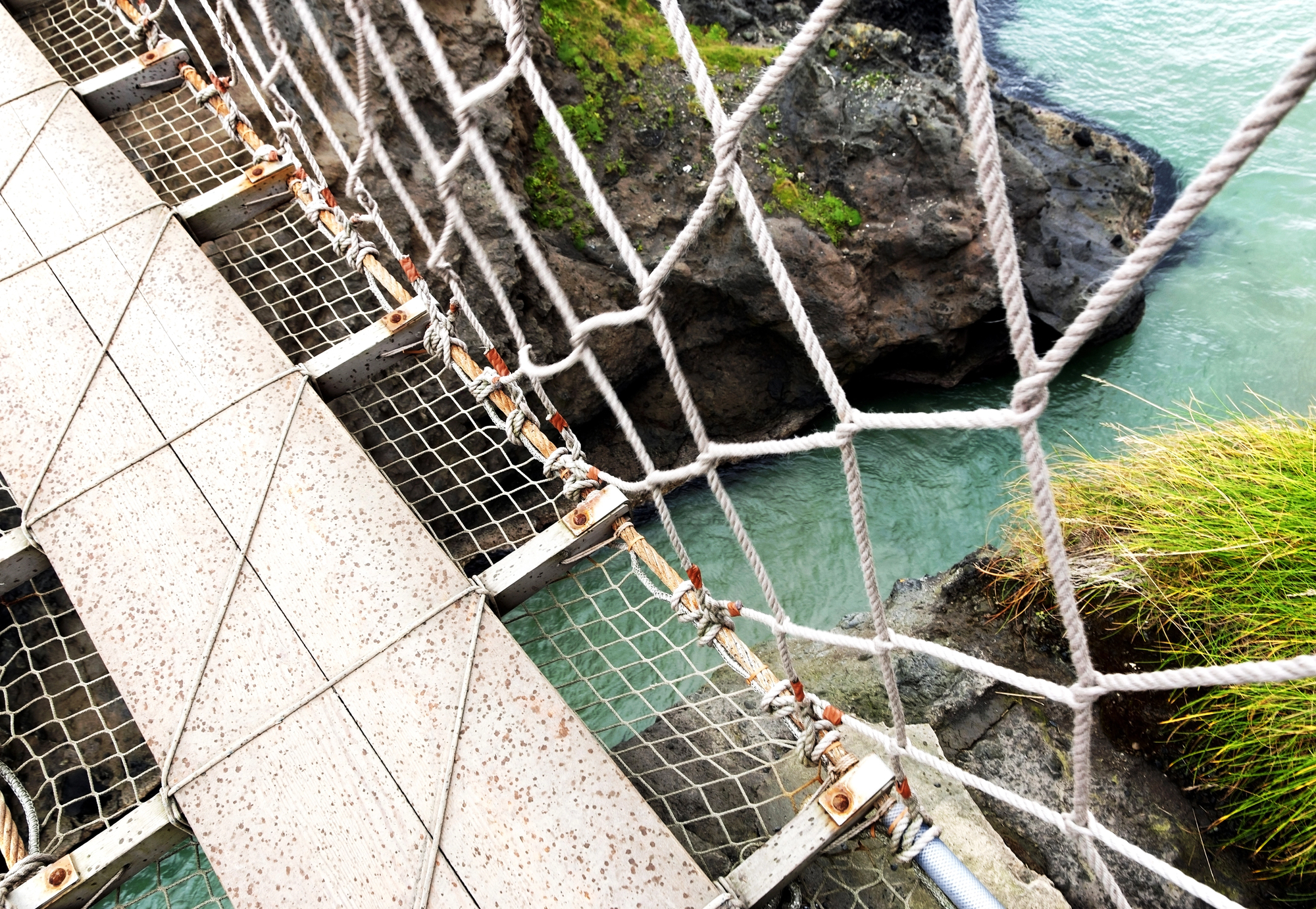 Most dangerous bridges to cross