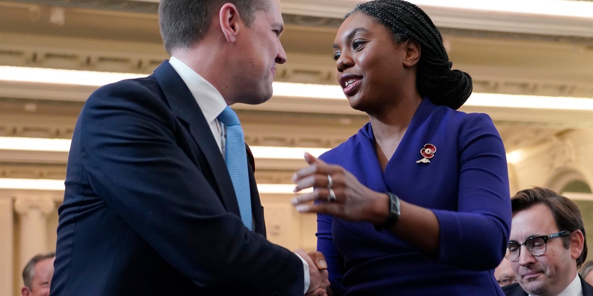 Kemi Badenoch sacks Robert Jenrick over plot to defect to Reform UK
