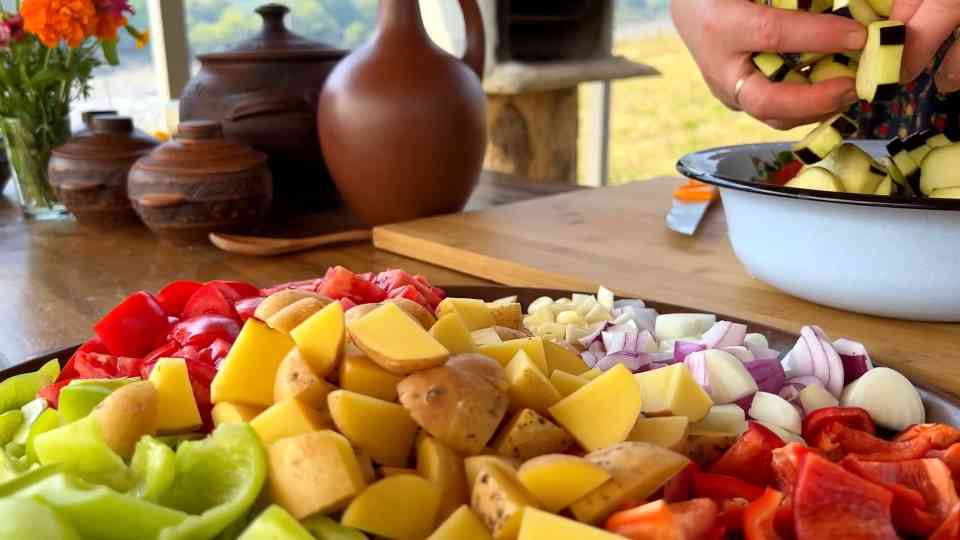 Quick and simple lamb roast with vegetables and rustic bread